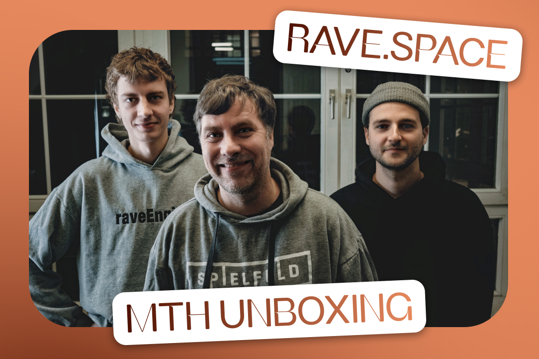 MTH Unboxing: RAVE.SPACE